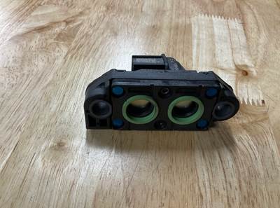 Volvo 22181342 Differential EGR Pressure Sensor VOLVO REPLACES for ...