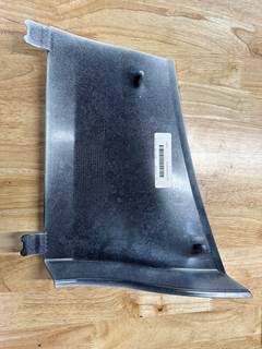 Volvo 82754751 Hood Panel RH for truck For Sale | Crystal Lake, IL ...