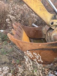1991 Caterpillar 225D Excavator For Sale | Wayne, MI | 13354485 ...