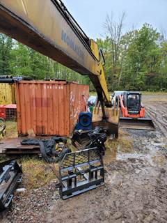 1999 Komatsu PC250LC Excavator For Sale - Wayne, MI | Construction ...