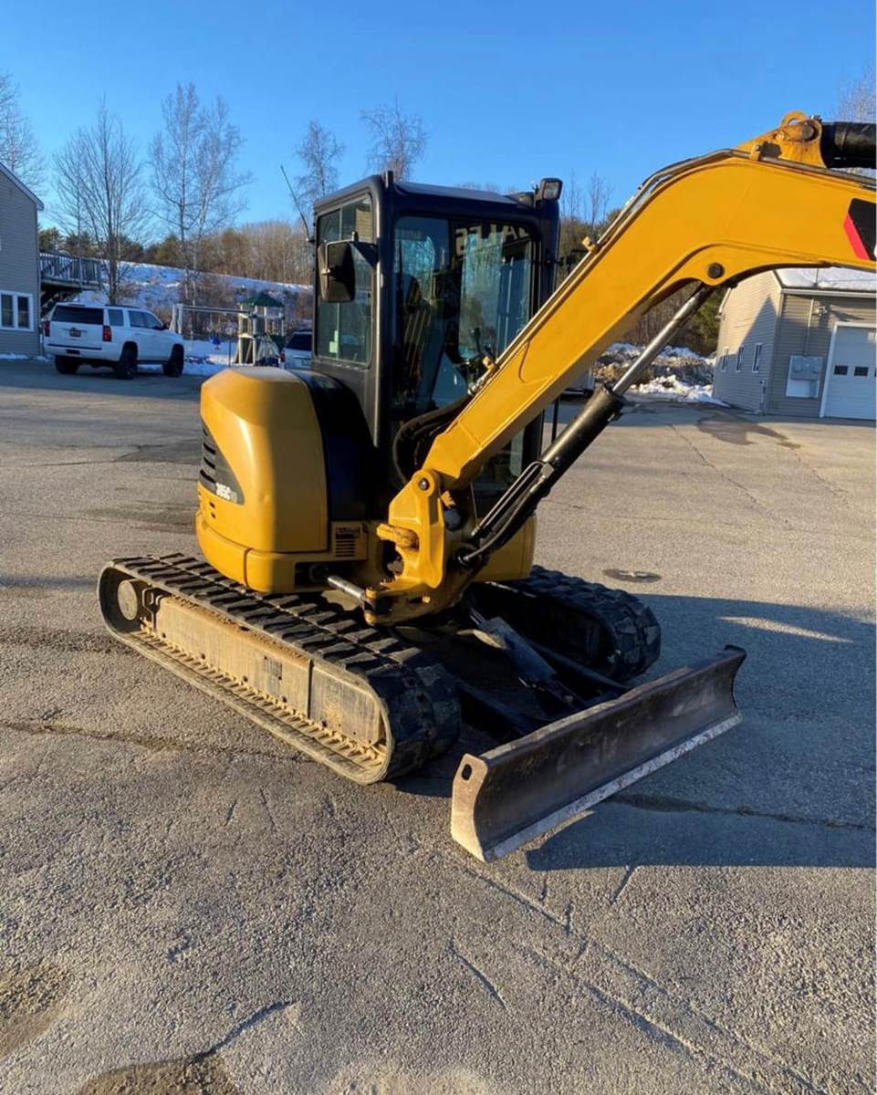 2011 Caterpillar 305C CR Mini Excavator For Sale, 4,300 Hours | Wayne ...