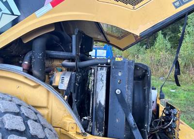 2011 Caterpillar CS74 Smooth Drum Roller Compactor For Sale, 5,100 ...