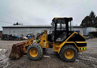 1998 Caterpillar 906 Wheel Loader - Bucket For Sale | Wayne, MI ...