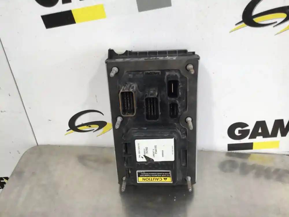 Fuse Box P27-1232-0101 Year: 2022 Condition: Used # Oem: For Sale | Île ...