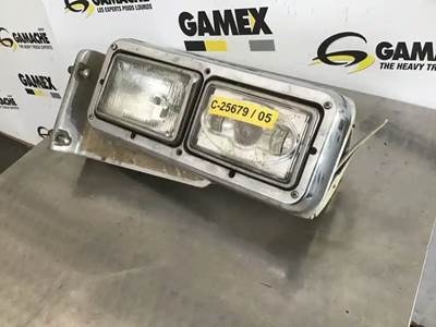 2005 Peterbilt 378 Headlight Assembly For Sale | Île-Aux-Noix, QC ...