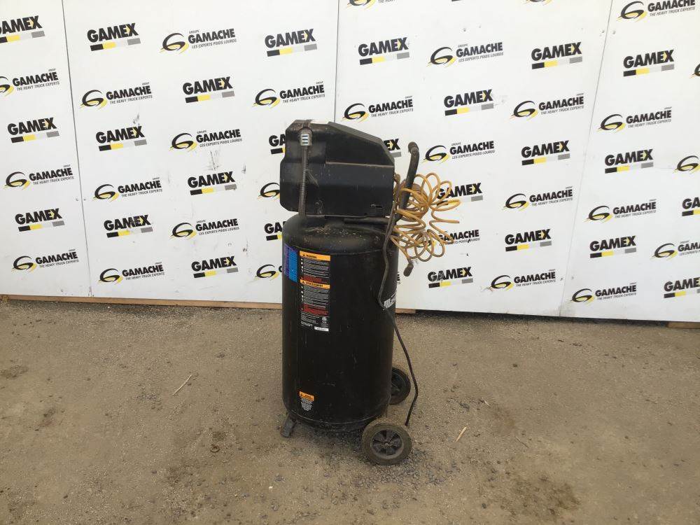 Compressor Condition: Used Price: 195 $ Cad For Sale | Île-Aux-Noix, QC ...