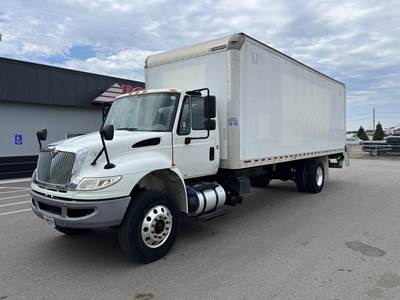 Box Trucks For Sale - Delivery and Moving Trucks | MyLittleSalesman.com