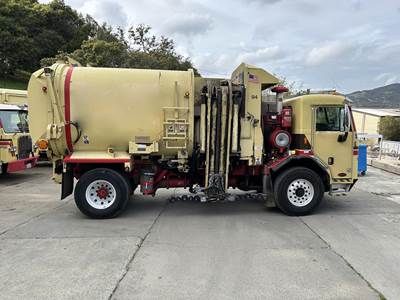 2014 Peterbilt 320 Single Axle Garbage Truck - Paccar, Automatic For ...