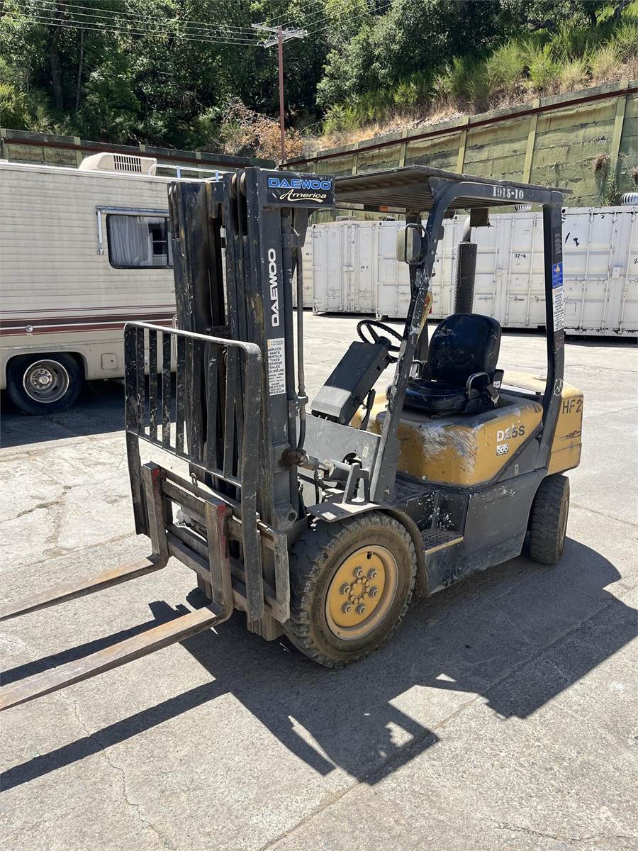 2005 Daewoo D25S-3 Pneumatic Tire Forklift - 4450lb Capacity, 16ft Lift ...