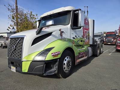 2019 Volvo VNL64T400 Sleeper Semi Truck - Flat Top Sleeper, D13 425HP ...