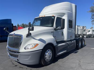 Used Semi Trucks For Sale (with Sleepers) | MyLittleSalesman.com