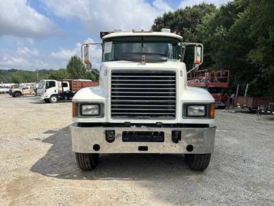 2009 Mack Pinnacle CHU613 Dump Truck - 13 Speed Manual, 16' Dump For ...