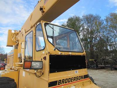 2007 Broderson RT-300-2C 15-Ton Rough Terrain Crane - 80ft Lift Height ...