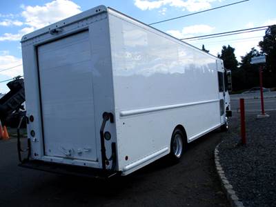 2015 Freightliner M Line Walk-in Van 20 FOOT STEP VAN ** 97K MI ** 20 ...