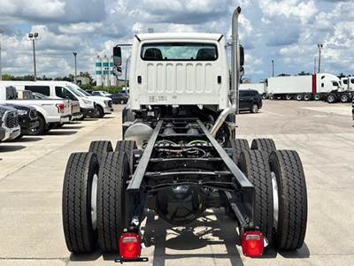 2026 Freightliner 114SD Tandem Axle Cab & Chassis Truck - Detroit ...