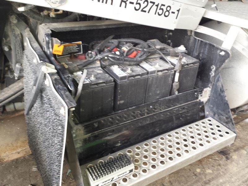 Kenworth Battery Box for a 2015 Kenworth T-800 For Sale | Ste-Julie, QC ...