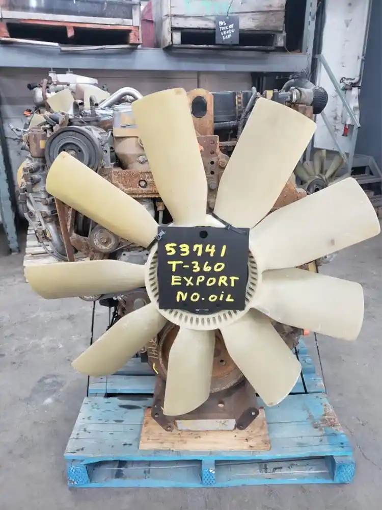 Caterpillar Engine for a 2011 Peterbilt 386 For Sale | Ste-Julie, QC ...