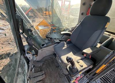 2022 Volvo EC380 Excavator - Bucket & Thumb For Sale, 3,016 Hours ...