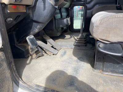 2005 Peterbilt 335 Mechanic / Service Truck For Sale, 10,700 Hours ...