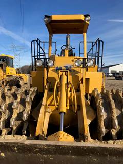 1982 Caterpillar 815B Padfoot Roller Compactor For Sale, 5,594 Hours ...
