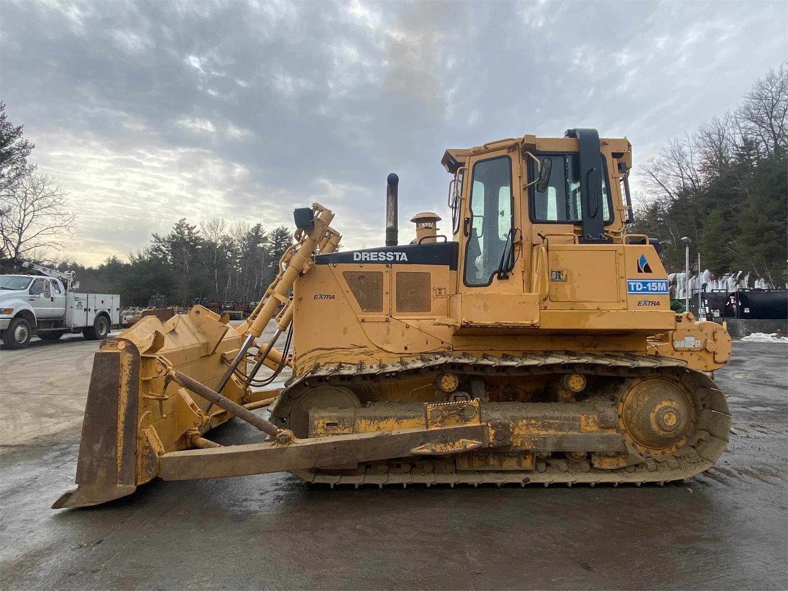 2009 Dressta TD15M Dozer For Sale, 3,871 Hours | Londonderry, NH ...