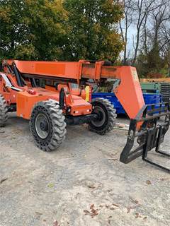 2015 SkyTrak 8042 Telehandler - 8000lb Capacity, 42ft Lift Height For ...