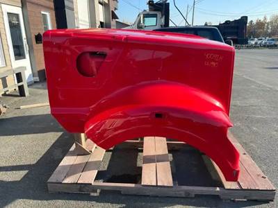 2024 Kenworth W990 Hood For Sale | Beauceville, QC, Canada | 40091H ...