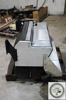 2022 Kenworth T800 Battery Box with Chrome Cover and Steps For Sale ...