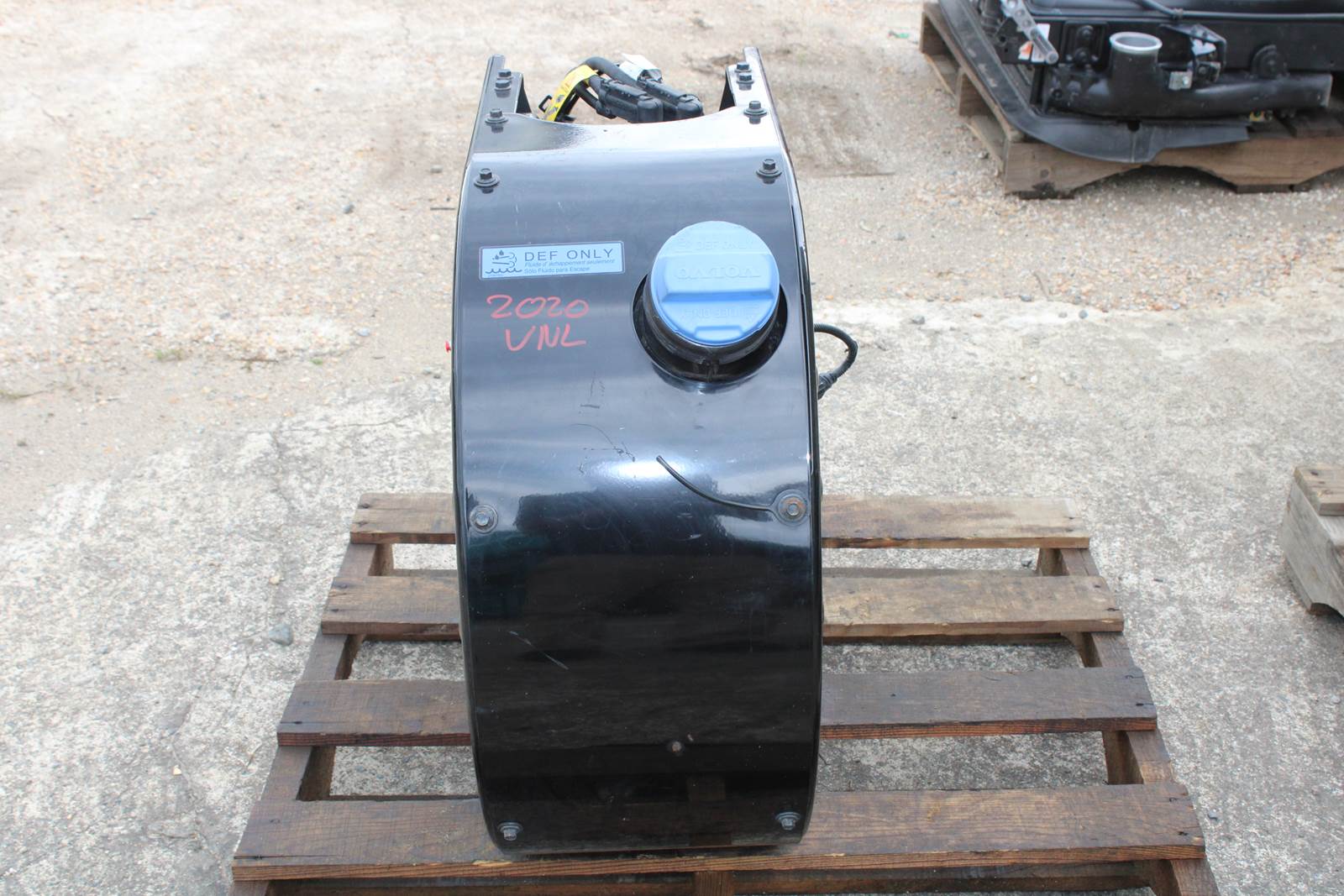 2020 Volvo VNL DEF Tank With Doser Pump For Sale | Mineral, VA ...