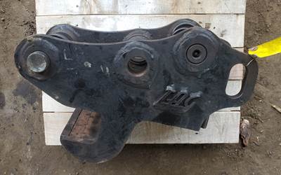 Wain-Roy excavator Coupler Fits takeuchi TB235-240 For Sale | Scranton ...