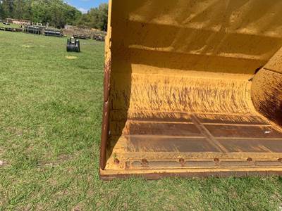 PETCO 988G Bucket For Sale | Pittston, PA | 12108221 | MyLittleSalesman.com