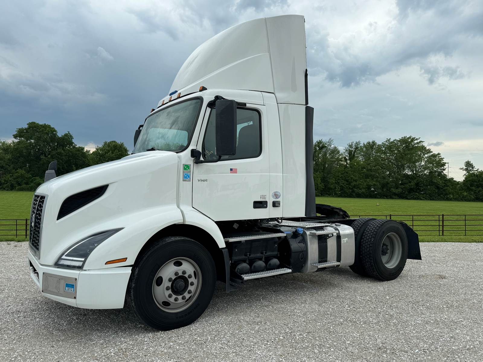 2022 Volvo VNR42T300 Day Cab Truck For Sale, 261,301 Miles | Strafford, MO | HP9150 ...