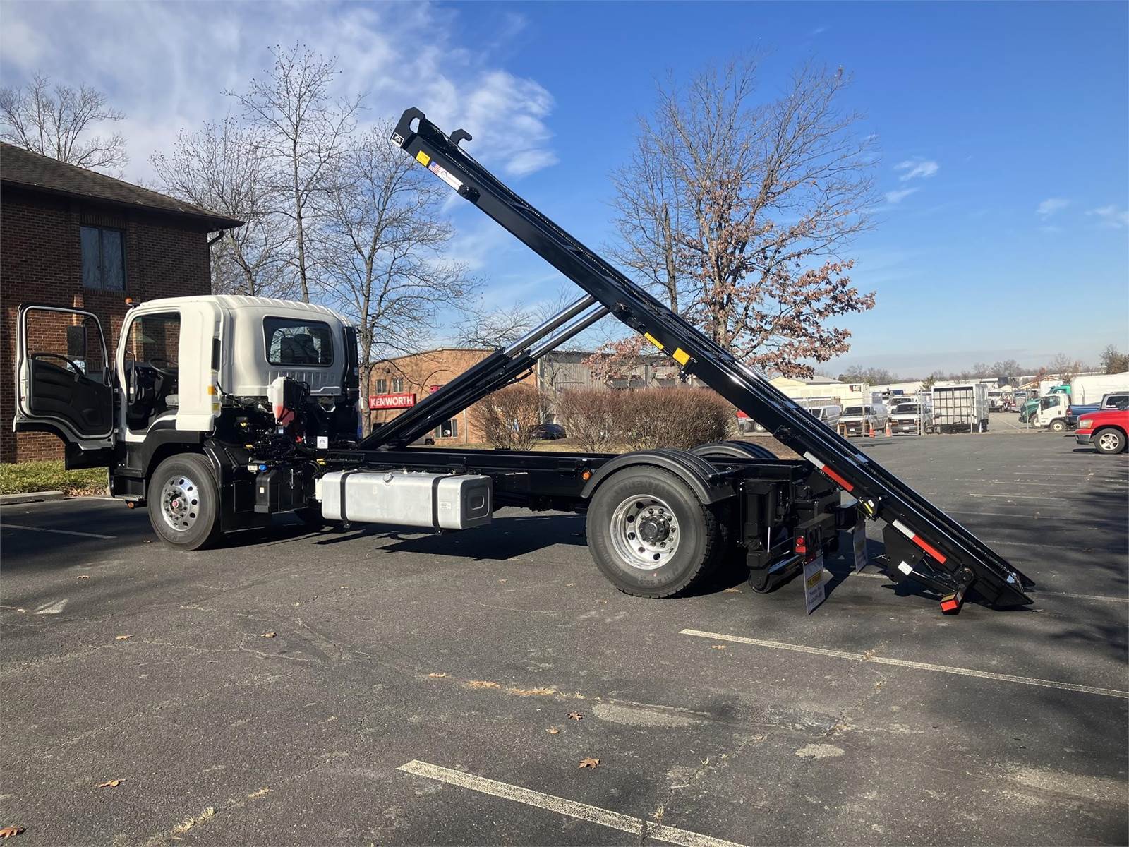 2024 Isuzu FVR Single Axle Roll Off Truck - 260HP, Automatic For Sale ...