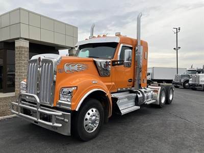 Kenworth W990 Sleeper Semi Trucks For Sale | MyLittleSalesman.com