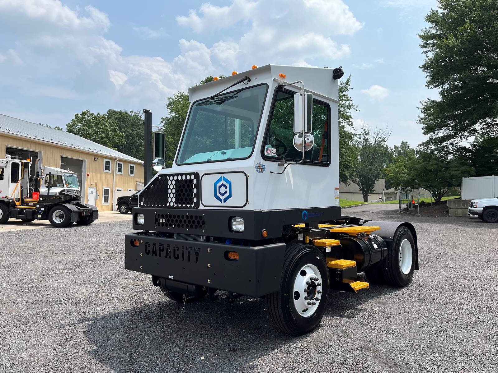 2023 Capacity TJ5000 DOT Yard Spotter Truck For Sale, 1 Hours ...