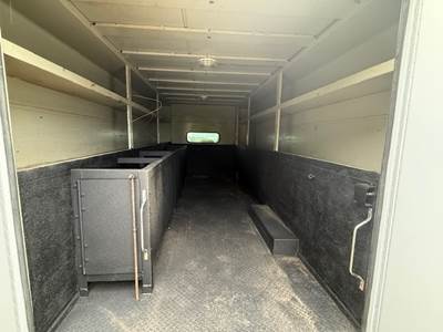 2009 GMC C7 Mechanic / Service Truck, Enclosed Utility, Handyman ...