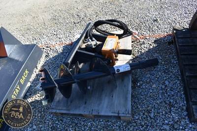 Wolverine MINI AUGER ATTACHMENT Rotating Pallet Forks For Sale ...