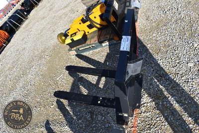 Wolverine MINI PALLET FORK ATTACHMENT Rotating Pallet Forks For Sale ...