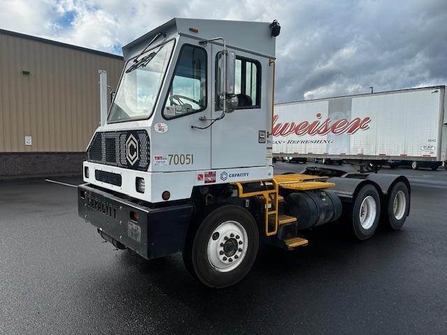 2020 Capacity TJ6500 Tandem Axle Yard Spotter Truck - Cummins ...