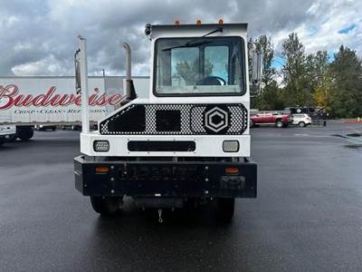2020 Capacity TJ6500 Tandem Axle Yard Spotter Truck - Cummins ...