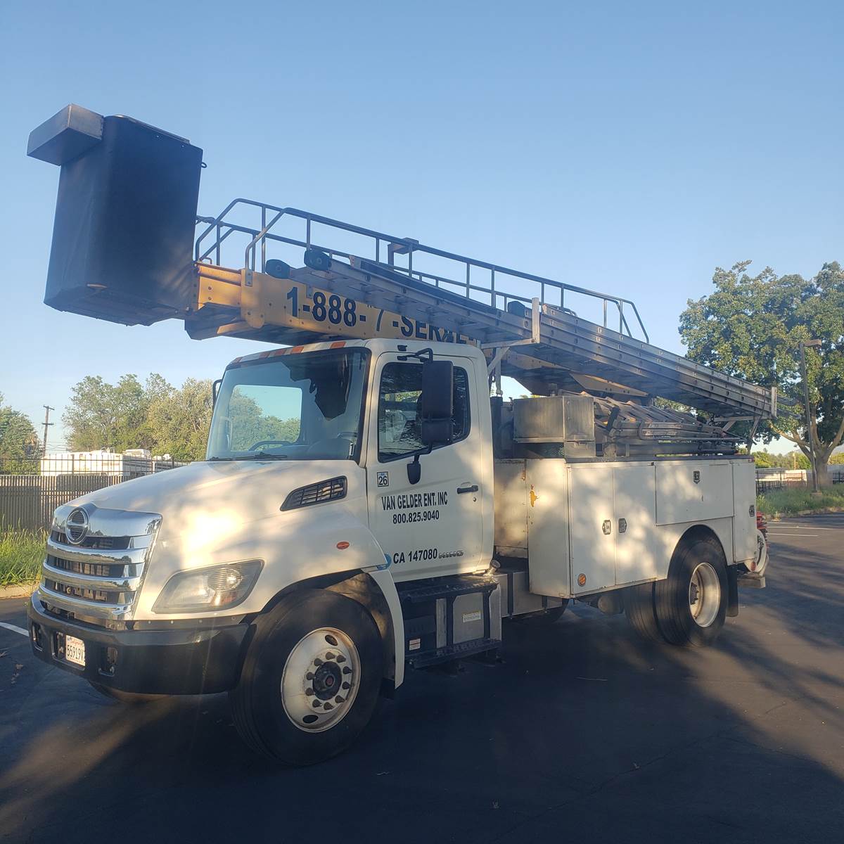 2014 Hino 268 Boom / Bucket Truck For Sale, 236,000 Miles | Concord, CA ...