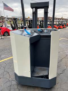 CROWN 30RCTT ELECTRIC 3000LB STAND-UP COUNTERBALANCE FORKLIFT For Sale ...