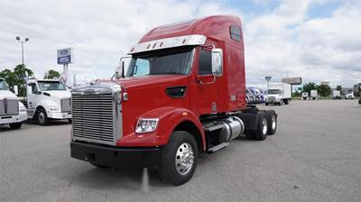 Freightliner Sleeper Semi Trucks For Sale | MyLittleSalesman.com