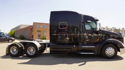 2016 Peterbilt 579 Sleeper Semi Truck - Mid Roof Sleeper, Cummins, 13 ...