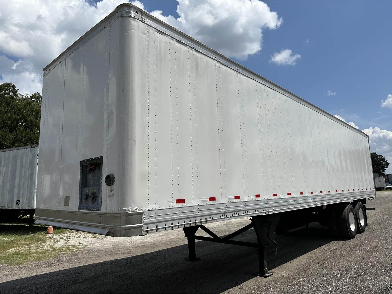 2010 Hyundai 40 ft Dry Van Trailer - Roll up Door, Air Ride, Sliding ...