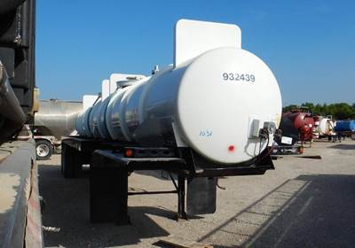2011 Troxell 2 COMP / 4000 GAL FRP LINED Chemical / Acid Tank Trailer ...