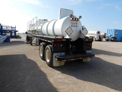 2011 Troxell 2 COMP / 4000 GAL FRP LINED Chemical / Acid Tank Trailer ...