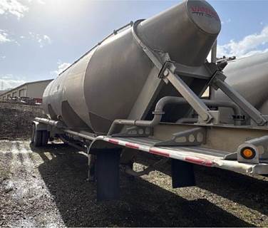 2013 Vantage 1000 CF / AIR RIDE / AUTO DOME LID Dry Bulk / Pneumatic ...