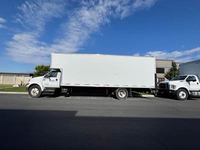 Box Trucks For Sale - Delivery and Moving Trucks | MyLittleSalesman.com
