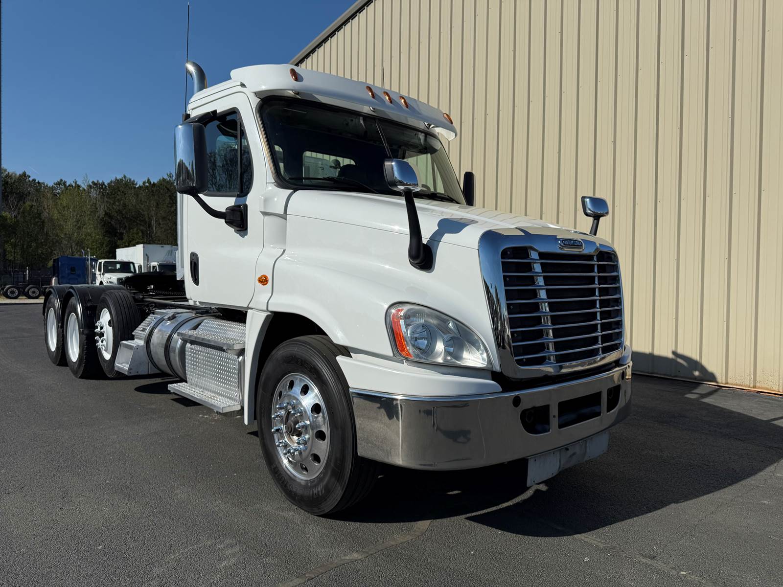 2016 Freightliner Cascadia 125 Day Cab Truck For Sale, 8,483 Hours ...